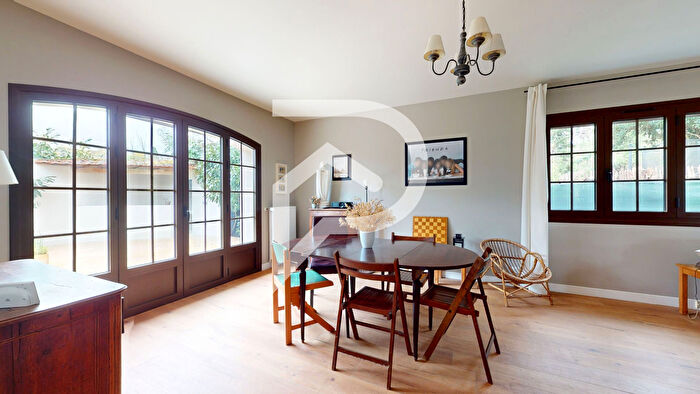 Marly-le-Roi, Grandes Terres, Vergers, Vauillons : Maison 8 pièces à vendre