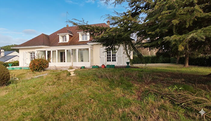 Maison à vendre - Châtellerault, Est - 6 pièces - 5 chambres