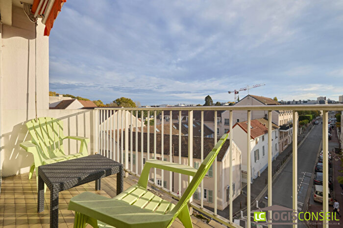 Appartement à vendre - Châtenay-Malabry, Centre-ville - 4 pièces - 3 chambres