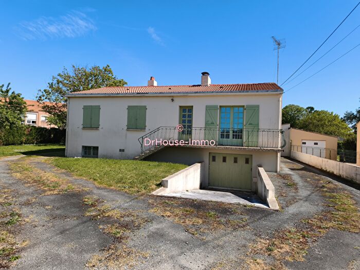 Maison 8 pièces à Bournezeau, à vendre