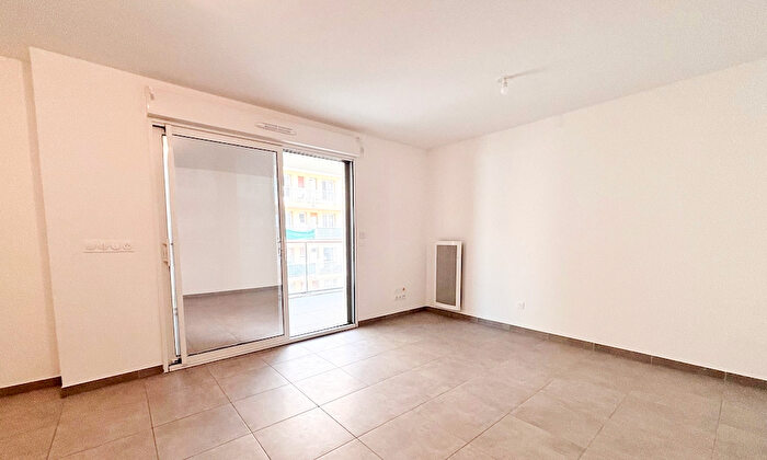 Appartement 2 pièces à Nice, Saint-Roch, à vendre