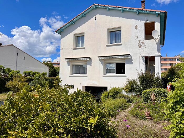 Maison 7 pièces à vendre à Beaucaire, Centre-ville