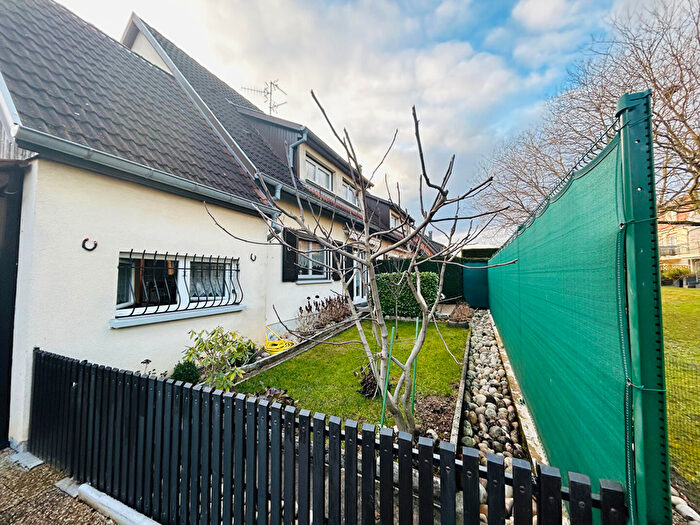 Maison à vendre - Habsheim - 4 pièces - 3 chambres