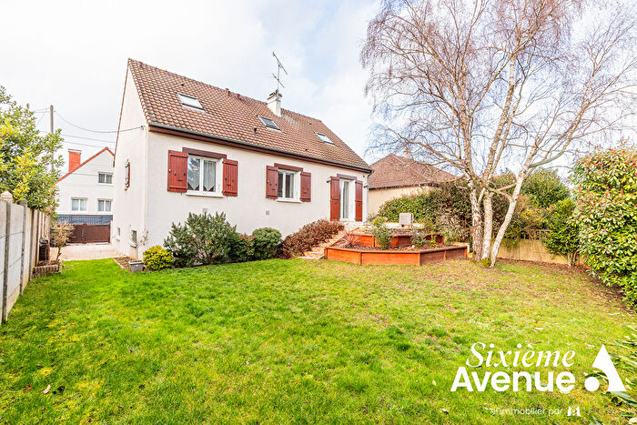 Maison à vendre - Savigny-sur-Orge, Plateau - 7 pièces - 6 chambres