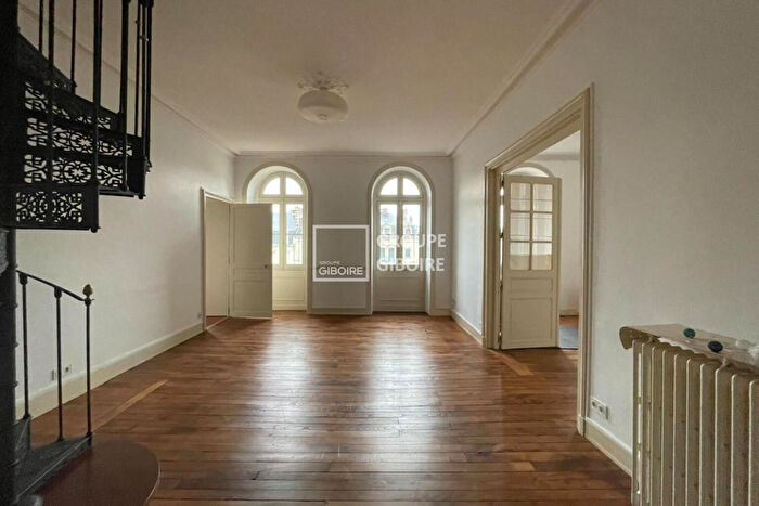 Appartement à vendre - Quartiers Centre, Centre-ville - 6 pièces - 3 chambres