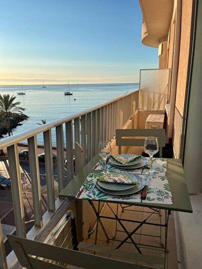 Appartement à louer - Fontmerle, Antibes - 1 pièce