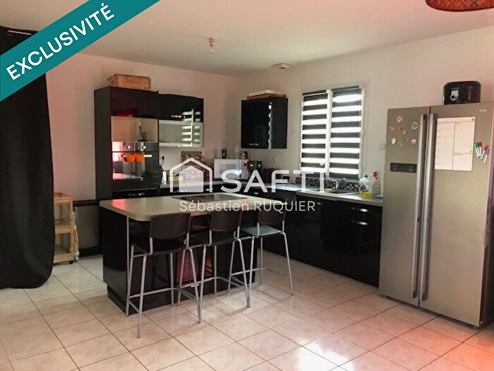 Maison à vendre - Saint-Martin-de-Sallen - 4 pièces - 3 chambres