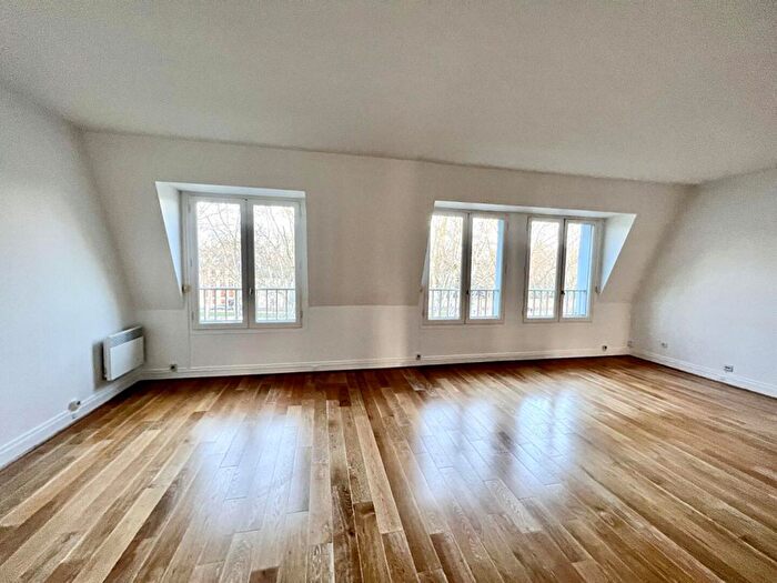 Appartement 4 pièces à louer - Versailles, Chantiers