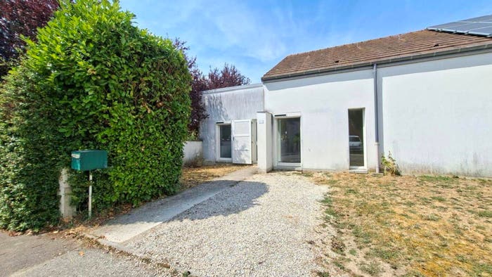 Maison 4 pièces à louer à Esternay