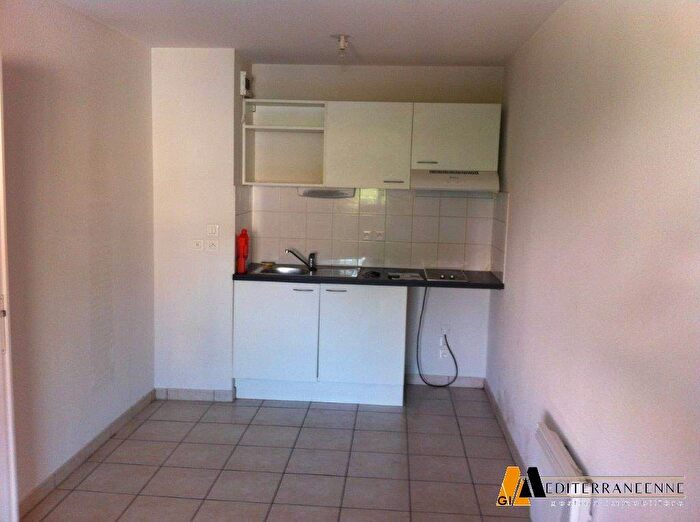 Appartement à louer - Du Guesclin, Béziers - 2 pièces - 1 chambre
