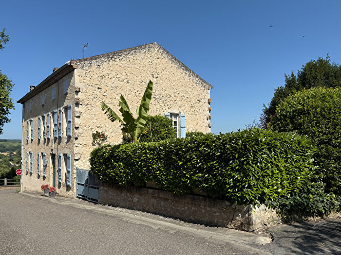 Maison à vendre - Montréal - 9 pièces - 5 chambres