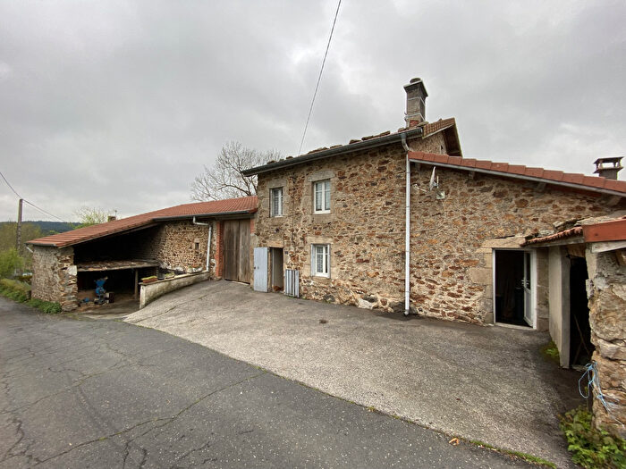 Maison à vendre - Saint-Julien-Molhesabate - 4 pièces - 3 chambres