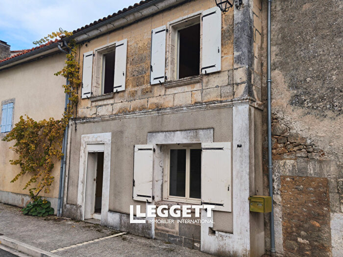 Maison à vendre - La Rochebeaucourt-et-Argentine - 3 pièces - 2 chambres