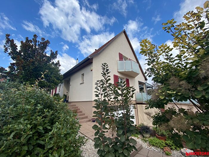 Maison à vendre - Huningue - 6 pièces - 3 chambres