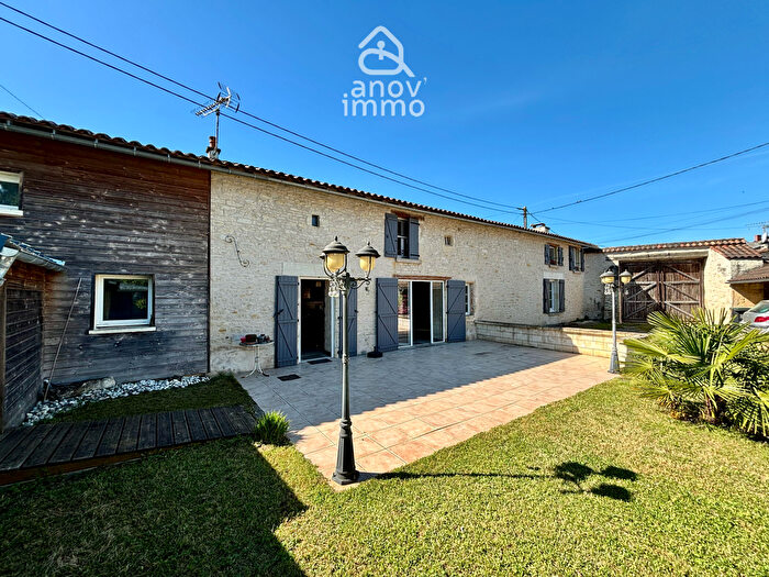 Maison 5 pièces à Chabournay, à vendre