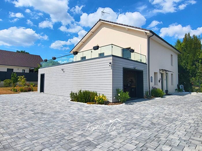 Dole, Mesnils, Pasteur : Maison 7 pièces à vendre