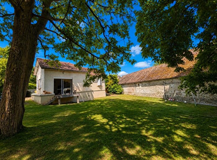 Maison 6 pièces à vendre à Épône