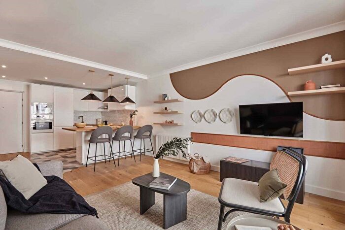 Appartement à louer - Legendre-Lévis, Paris ème - 1 pièce