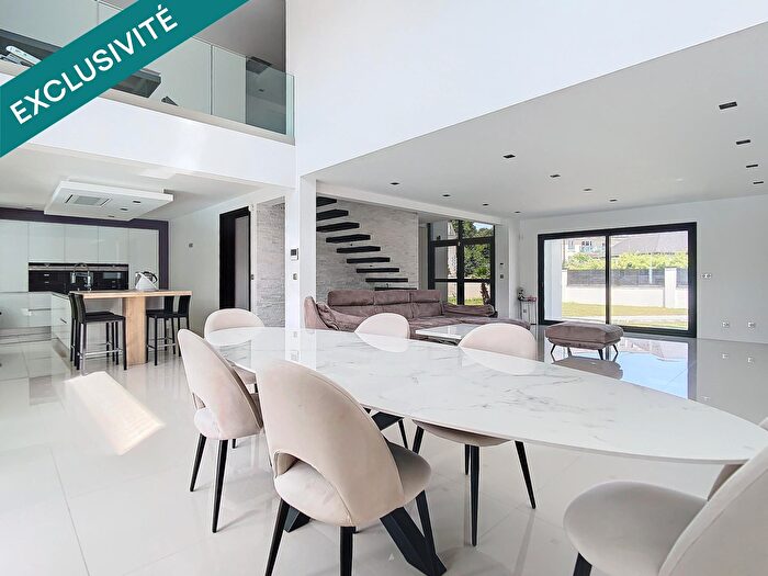 Maison 6 pièces à vendre à Le Plessis-Trévise, Centre-ville, Orly Parc