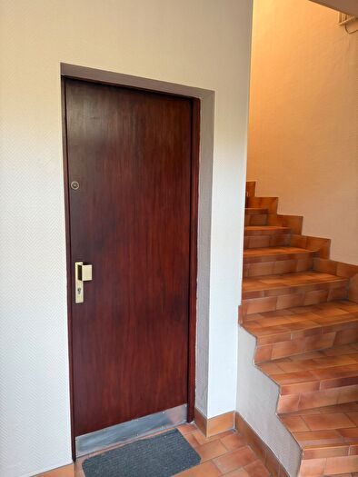 Villemomble, Époque : Appartement 1 pièce à louer