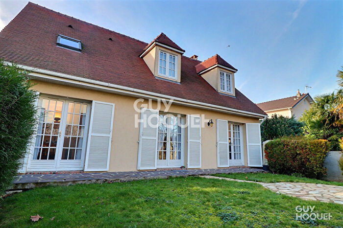 Maison à vendre - Chevilly-Larue, Bretagne - 6 pièces - 4 chambres