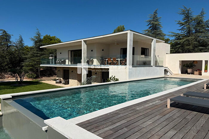 Maison 6 pièces à Cabrières-d'Avignon, à vendre
