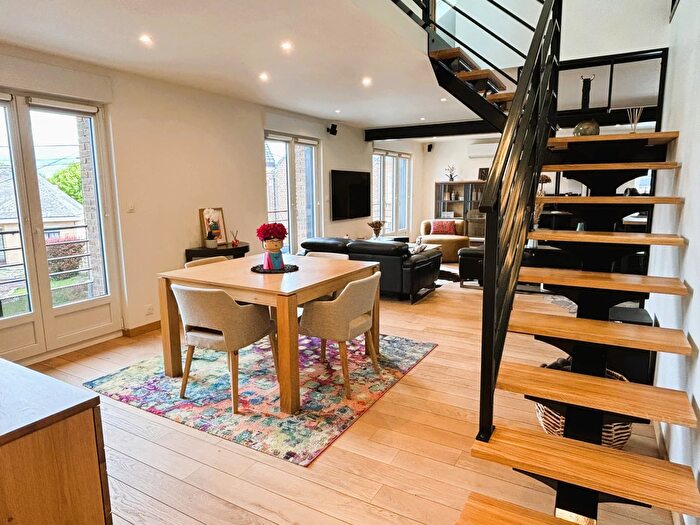 Appartement 7 pièces à louer à Saint-Saulve