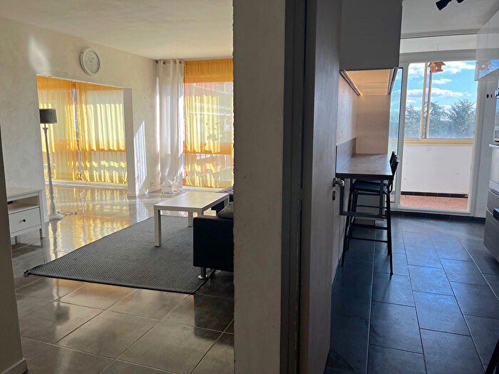 Appartement à vendre - Ris-Orangis, La Aunette - 6 pièces - 4 chambres