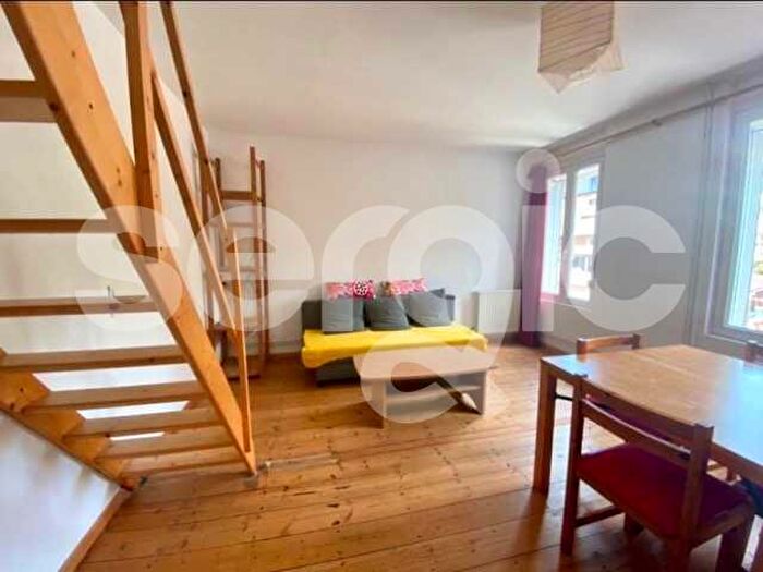 Appartement à louer - Valenciennes, Nungesser, La Briquette, Fb de Cambrai - 2 pièces - 1 chambre