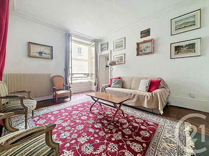 Versailles, Saint-Louis : Appartement 4 pièces à vendre