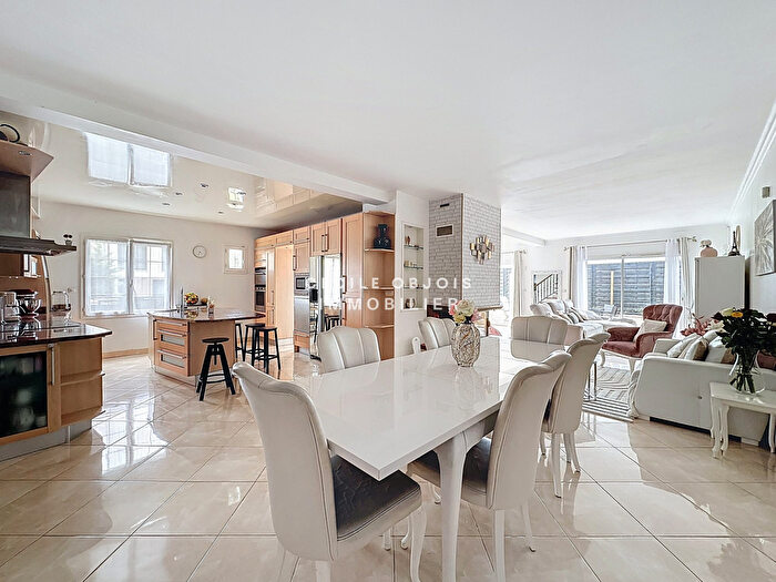 Maison à vendre - Joinville-le-Pont - 6 pièces - 3 chambres