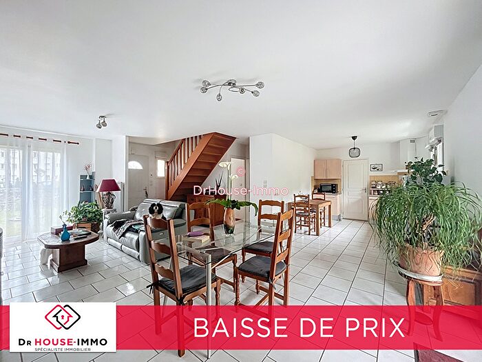 Savigné-sur-Lathan - Maison 4 pièces à vendre