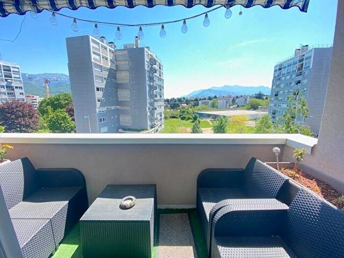 Appartement à louer - Centre Ville Ouest, Voiron - 4 pièces - 3 chambres
