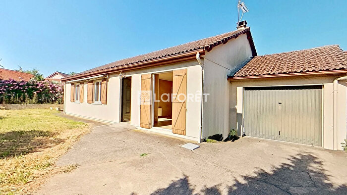 Maison à vendre - Décines-Charpieu, Champ Blanc - 8 pièces - 5 chambres