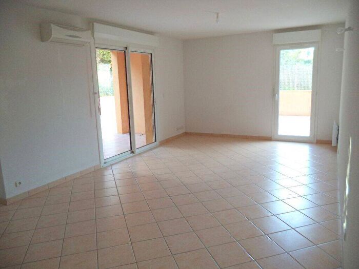 Appartement à louer - La Burliere Luquece, Manosque - 3 pièces - 2 chambres