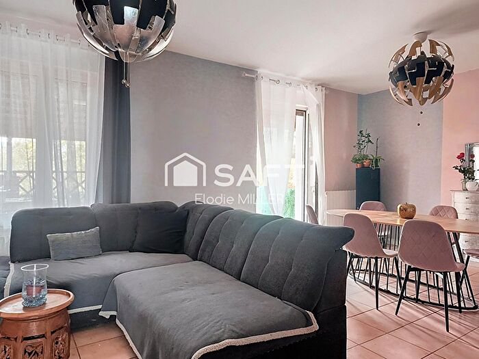 Maison à vendre - Neuves-Maisons - 5 pièces - 4 chambres