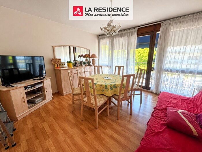 Vélizy-Villacoublay, Le Mail : Appartement 3 pièces à vendre
