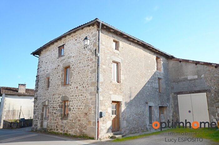 Maison à vendre - Brigueuil - 6 pièces - 4 chambres