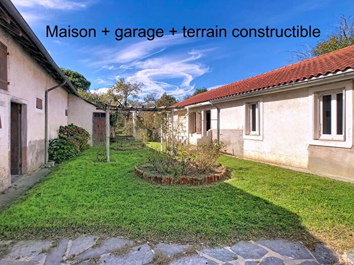 Maison à vendre - Mirande - 6 pièces - 4 chambres