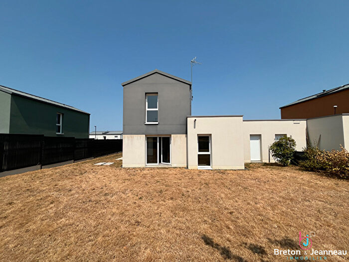 Saint-Berthevin : Maison 4 pièces à louer