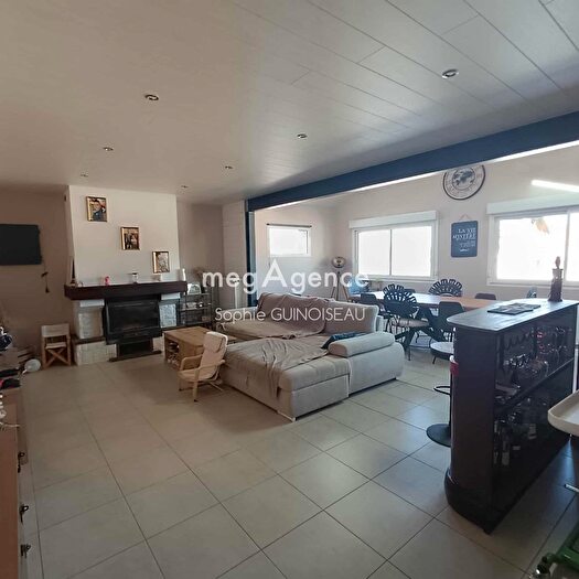 Maison à vendre - Saint-Léger-sous-Cholet - 6 pièces - 4 chambres