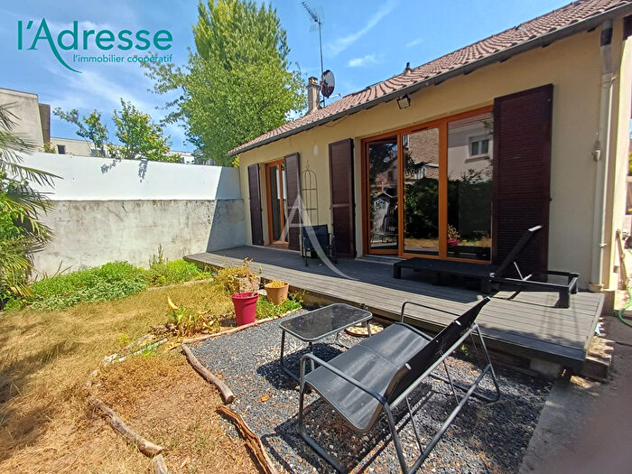 Vitry-sur-Seine, Les Ardoines : Maison 6 pièces à vendre
