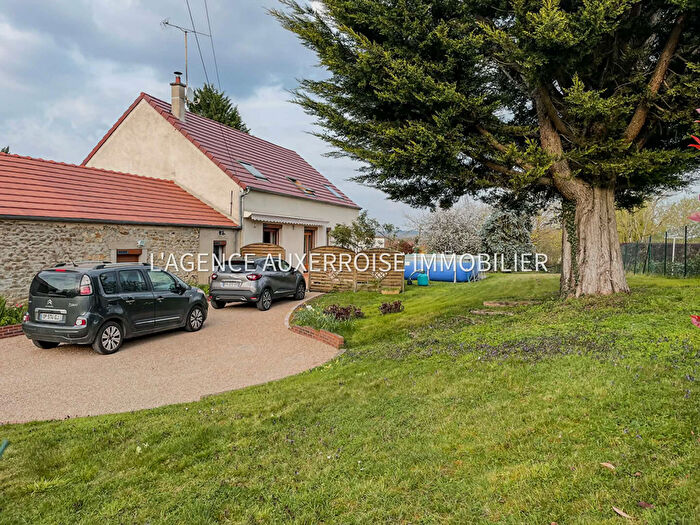 Maison à vendre - Appoigny - 6 pièces - 5 chambres