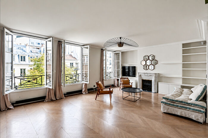 Appartement 4 pièces à louer à Paris 9ème, Lorette, Martyrs