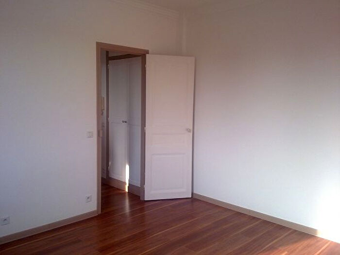 Appartement à louer - Melun, Centre-ville - 2 pièces - 1 chambre