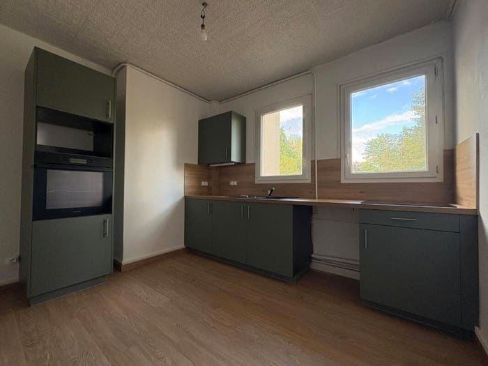 Appartement 4 pièces à Saint Denis, Châteauroux, à louer