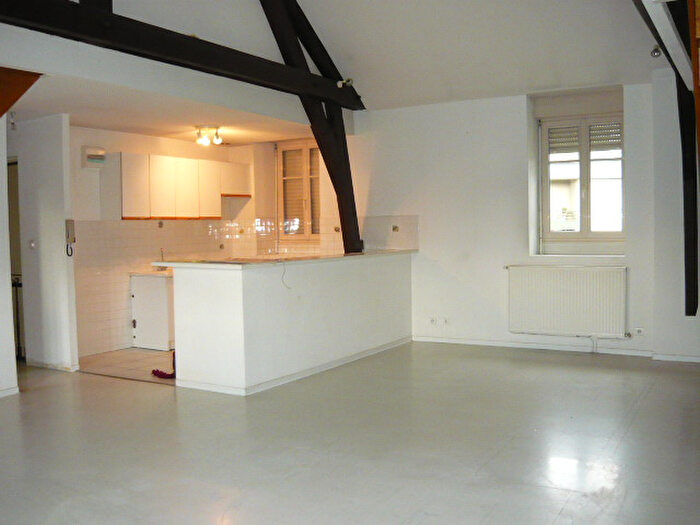 Brive-la-Gaillarde, Centre-ville, Pont Cardinal, Champanatier : Appartement 5 pièces à louer