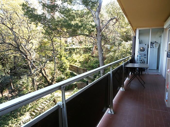 Appartement à vendre - Marseille e , Saint-Tronc - 5 pièces - 3 chambres