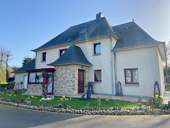 Maison à vendre - Bourgbarré - 10 pièces - 8 chambres