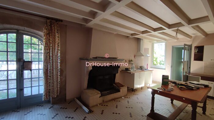 Maison 14 pièces à Lamothe-Landerron, à vendre